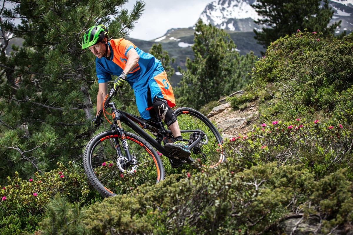 Scott Genius LT Tuned Previee Test